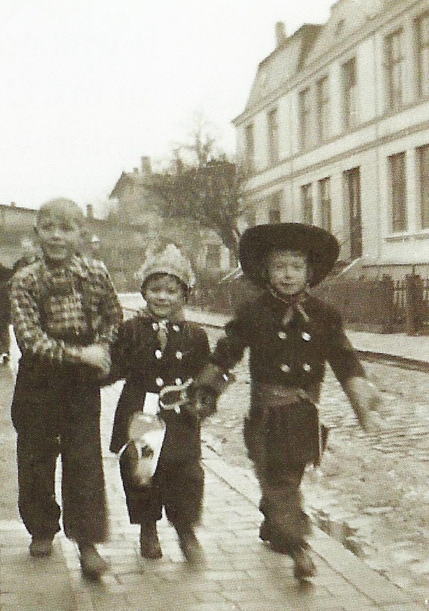 Cowboys und Indianer – For People Proud of their German Heritage